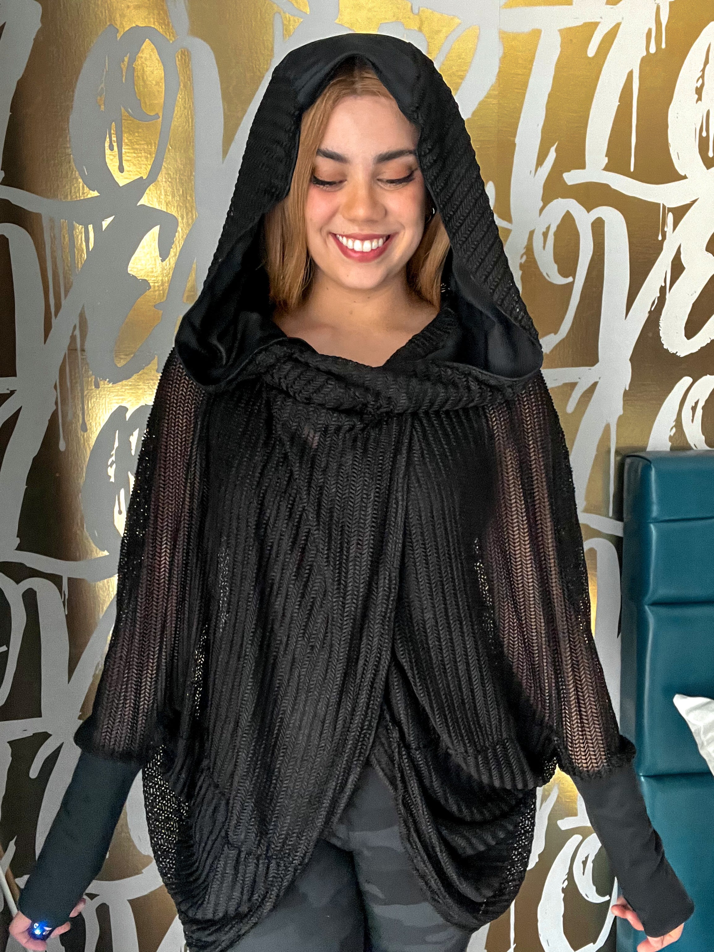 Wolf Mesh Wrap– HANDS OF HARLOW